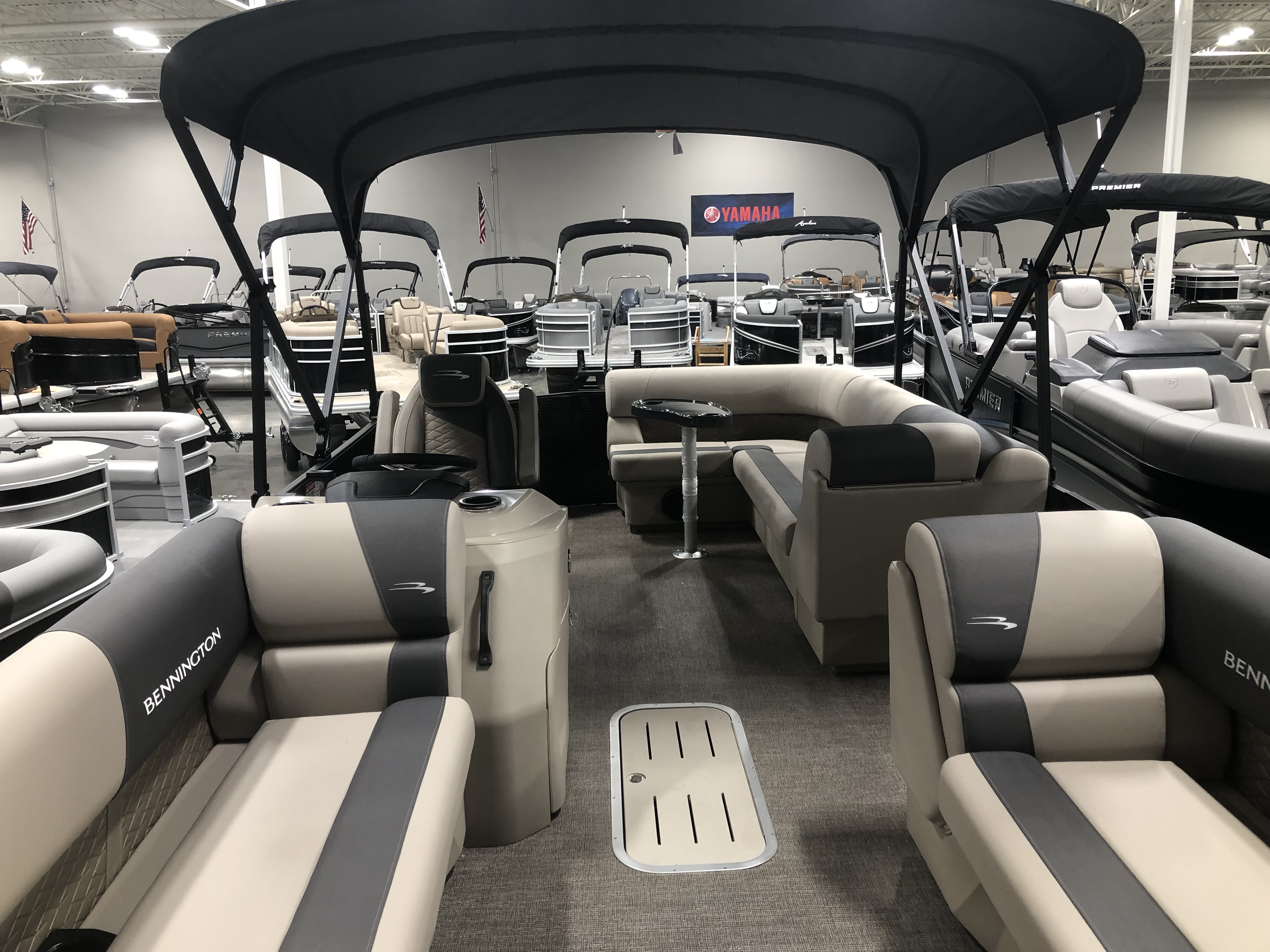 2025 Bennington 21 SL(22′) Tritoon – EXTREMELY LIMITED QUANTITY! - Pontoon1